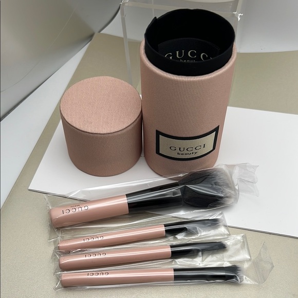 Gucci Beauty | Makeup | Gucci Beauty Floral Gwp 4pieces Brushes With ...